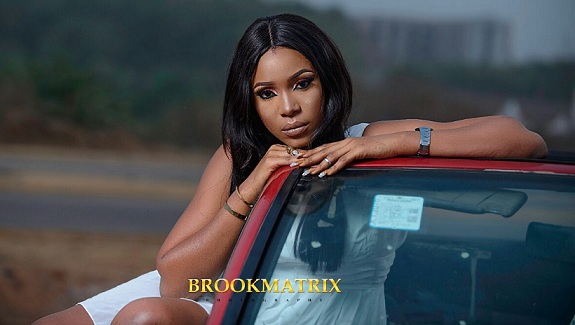 Ex Beauty Queen Jennifer Okechukwu releases super attractive shoots