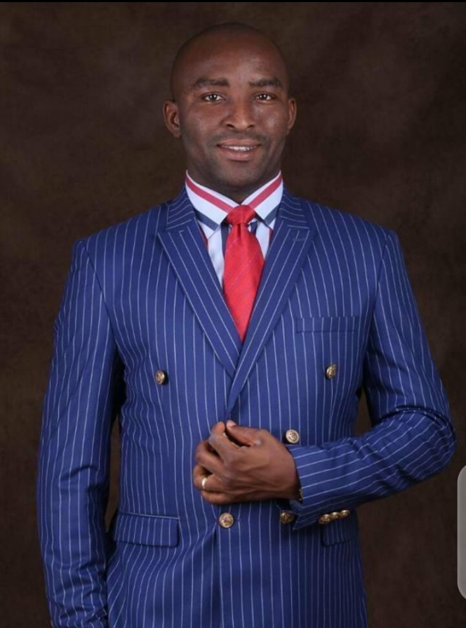 Billionaire Philanthropist, Dr. Prince Onyeka Eze Celebrates Brother ...