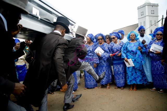 Society Heavyweights At Wole Awolowo's Burial In Ikenne [Pictures]