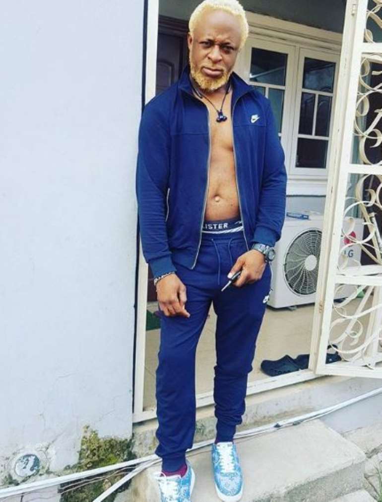 Singer, Tony Tetuila Show’s off 6Packs